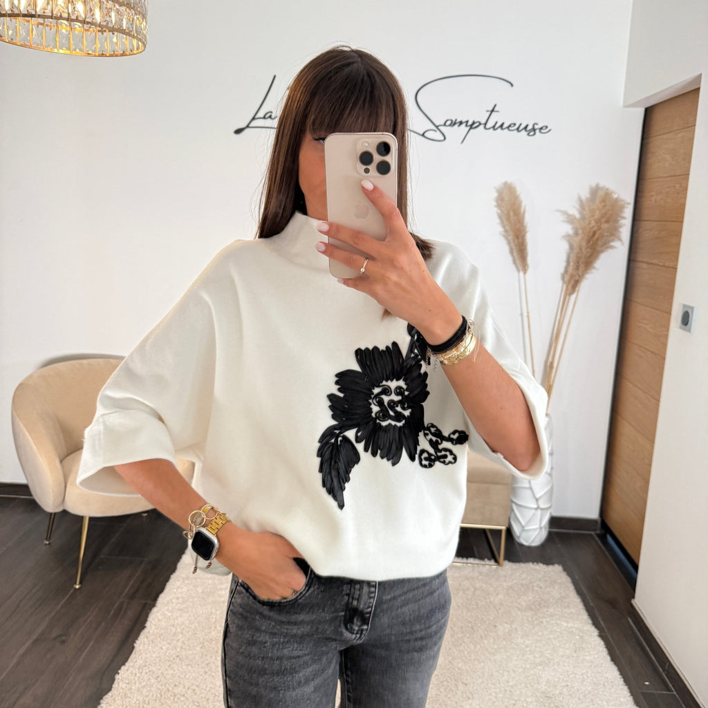 PULL FLOWER BLANC KIARA – La Petite Somptueuse